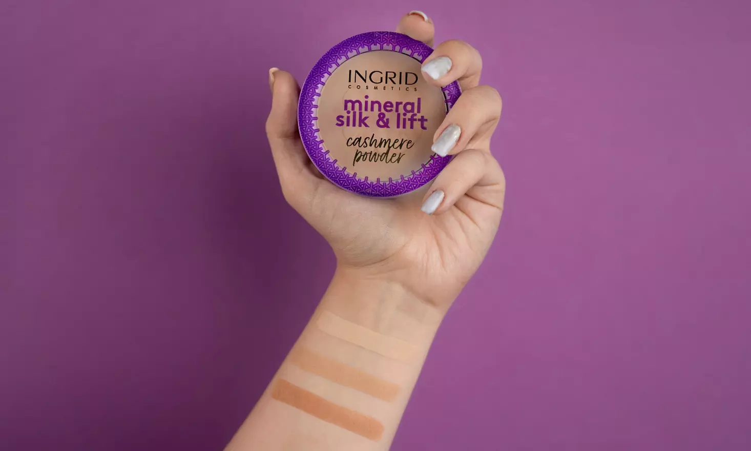 Ingrid Cosmetics Silk and Lift Mineral Compact Powder | Groupon Goods