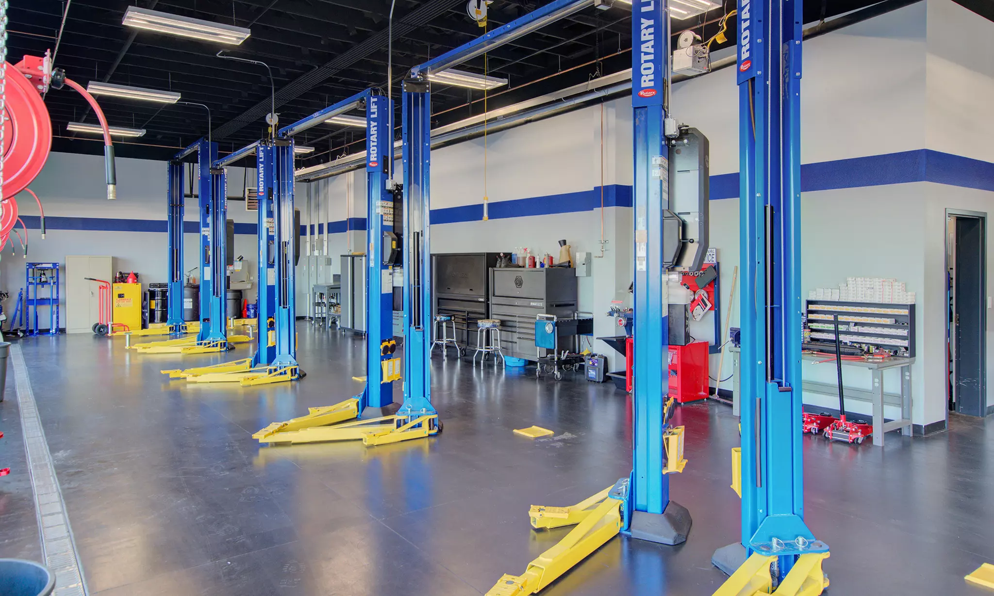 Los Angeles Oil Change Deals - Save Up to 70% | Groupon