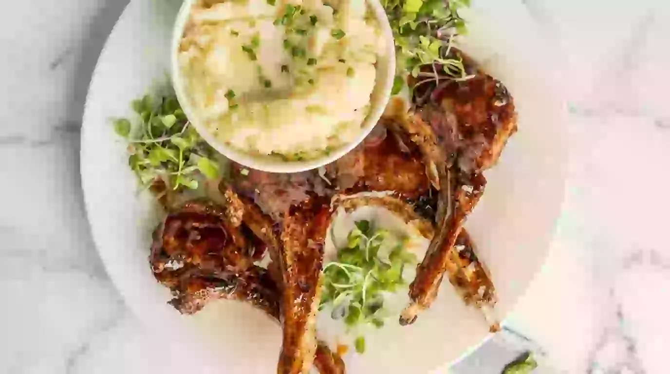 Swigzz Restaurant & Lounge - From $45 - Stockbridge | Groupon