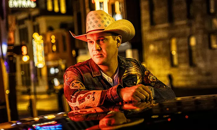 Jon Pardi with Corey Kent and Kassi Ashton in Tucson | Groupon