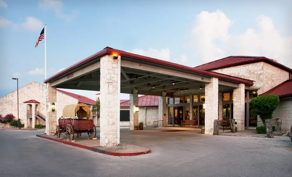 Y O Ranch Resort Hotel (1859 Hotels) in Kerrville} | Groupon Getaways