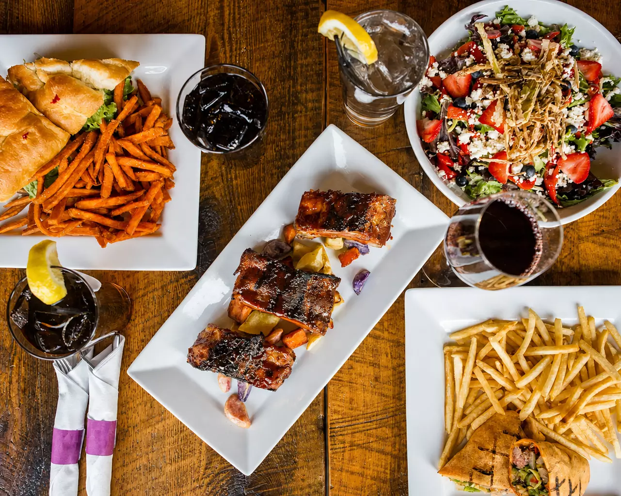 MUNDO Sports Bar Lounge - From C$20 - Toronto | Groupon