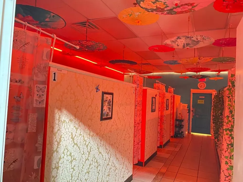 Surprising Five Star Gold Foot Spa Gallery