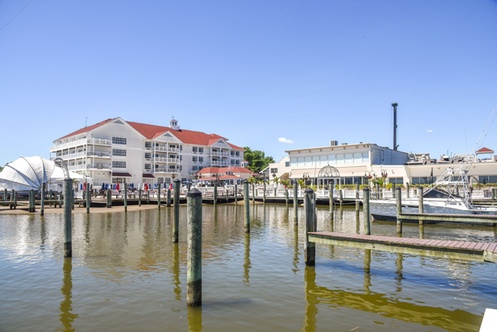 Rod 'N' Reel Resort | Chesapeake Beach