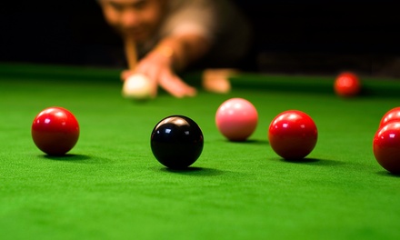 Snooker lub pool bilard - Cue Bar | Groupon