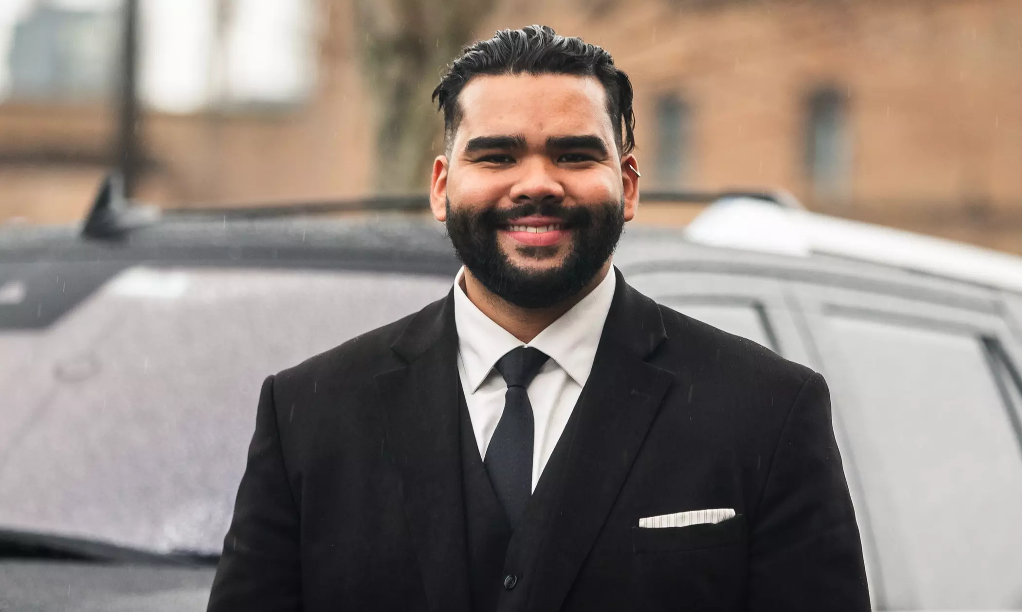 SUV Seattle Services - Airport Transfer & Limousine Service. - From ...