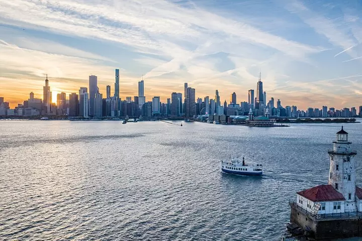 Shoreline Sightseeing in Chicago | Groupon