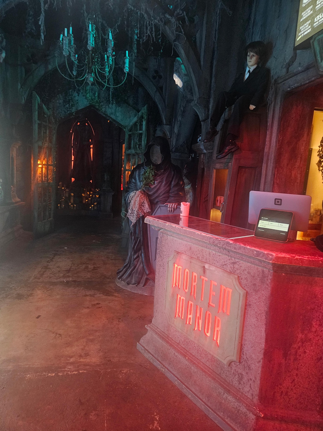 Mortem Manor Haunted Attraction - Kissimmee, FL - From $14.40 ...