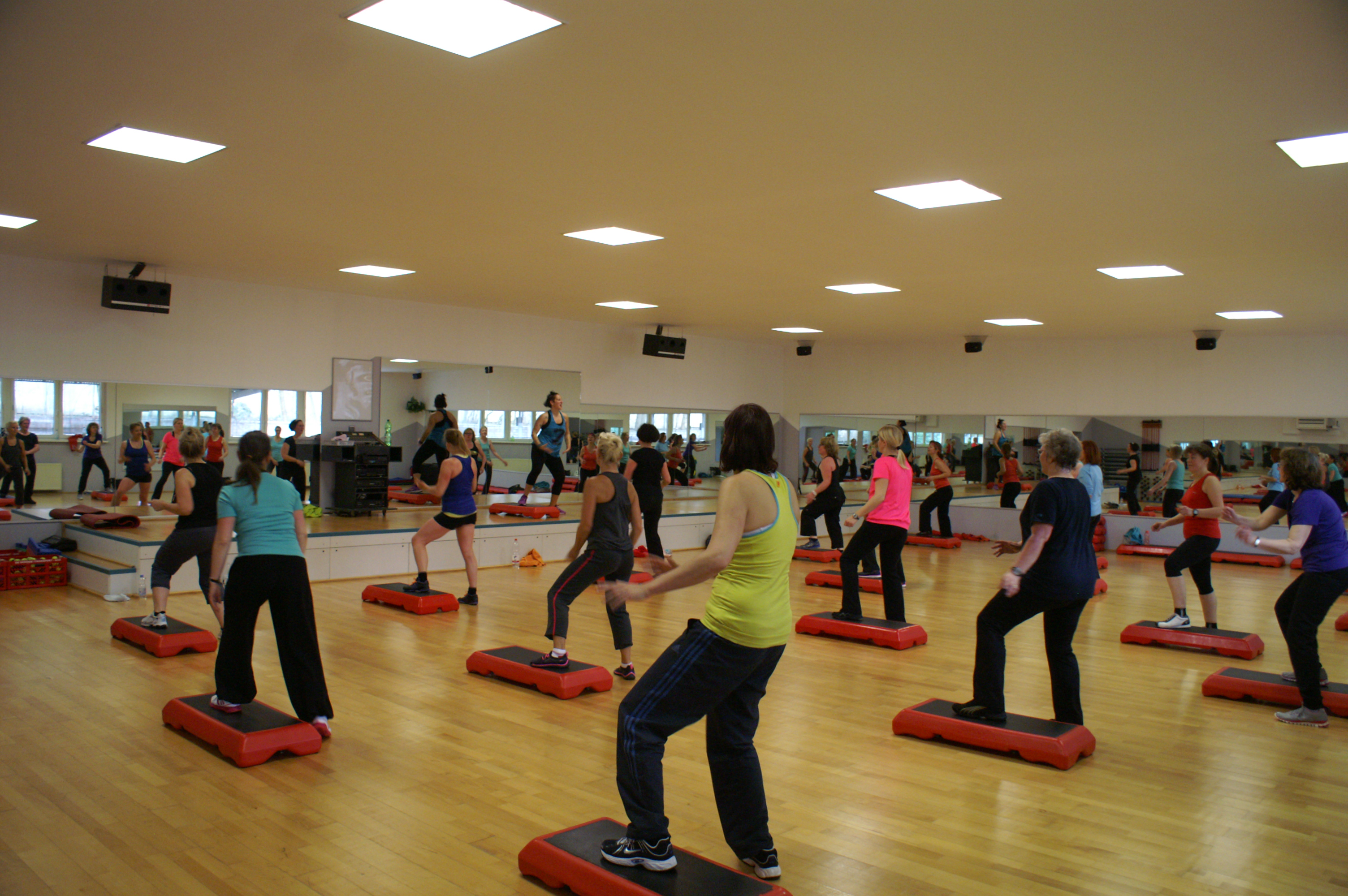 Tan-Gym Fitness-Tanz-Gymnastik - Köln, NRW | Groupon